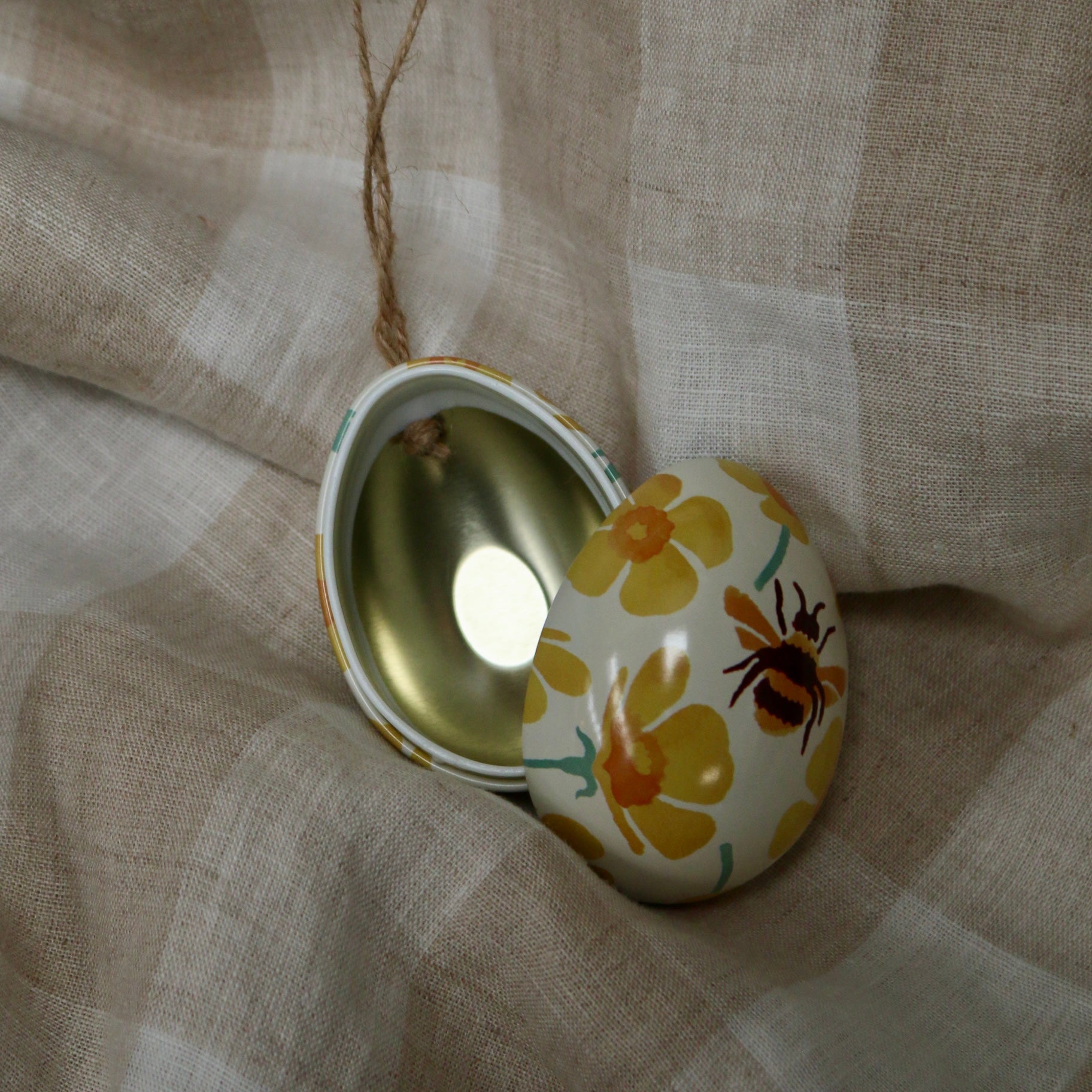 Emma Bridgewater - Mini Openable Tin Eggs – The Flower Crate