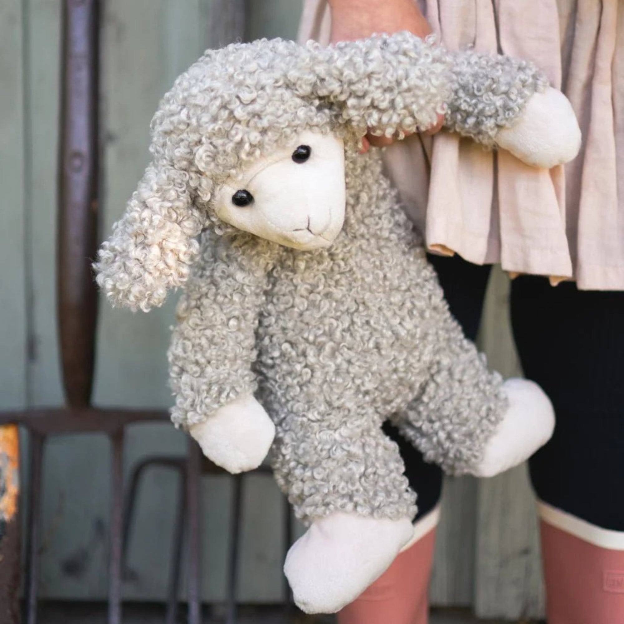 Nana Duchy - Sammy the Sheep - The Flower Crate